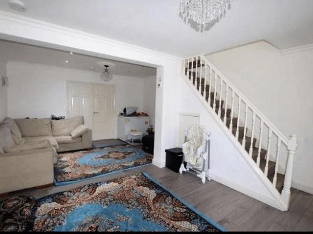 7 bedroom semi detached house for sale