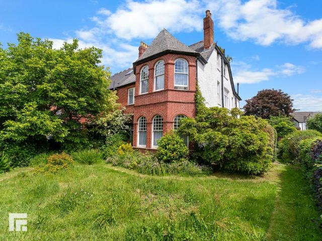 7 bedroom semi detached house for sale