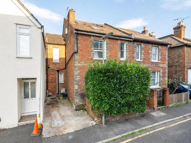 5 bedroom semi detached house for sale