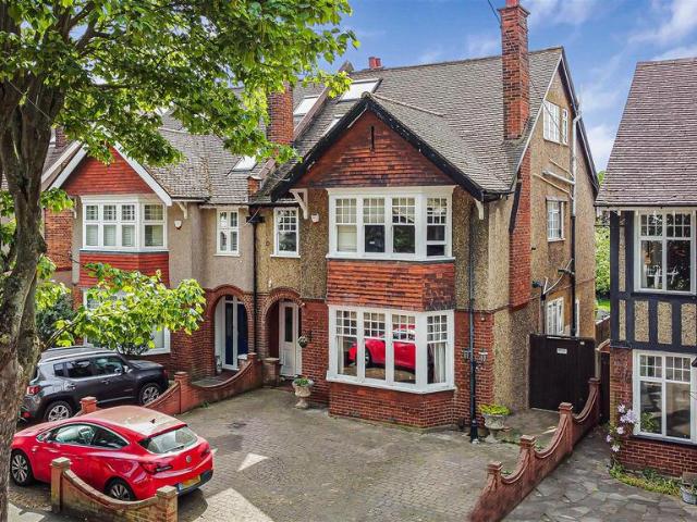 7 bedroom semi detached house for sale