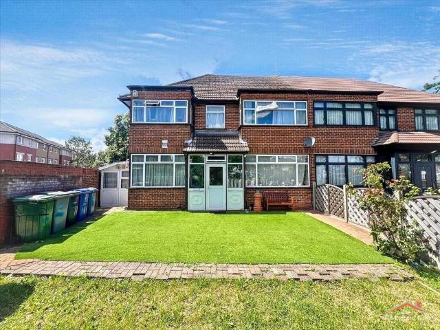7 bedroom semi detached house for sale