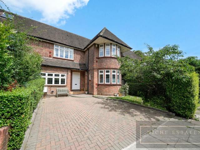 7 bedroom semi detached house for sale