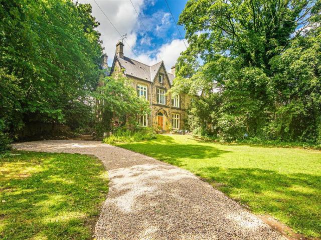 7 bedroom semi detached house for sale