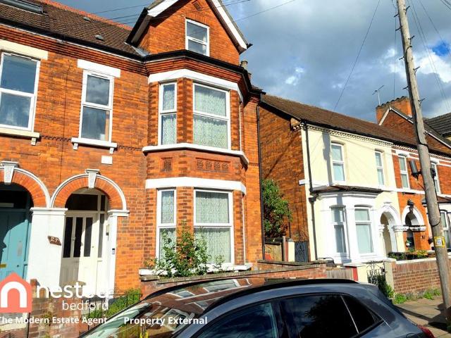 7 bedroom semi detached house for sale