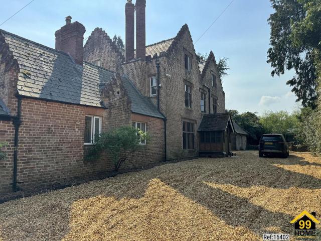 7 bedroom semi detached house for sale