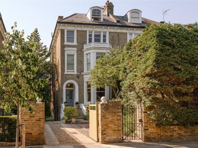7 bedroom semi detached house for sale