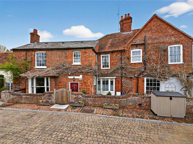 7 bedroom semi detached house for sale