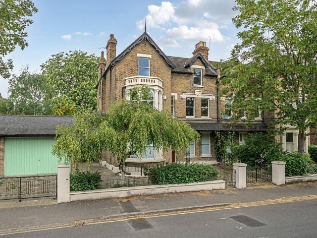 7 bedroom semi detached house for sale