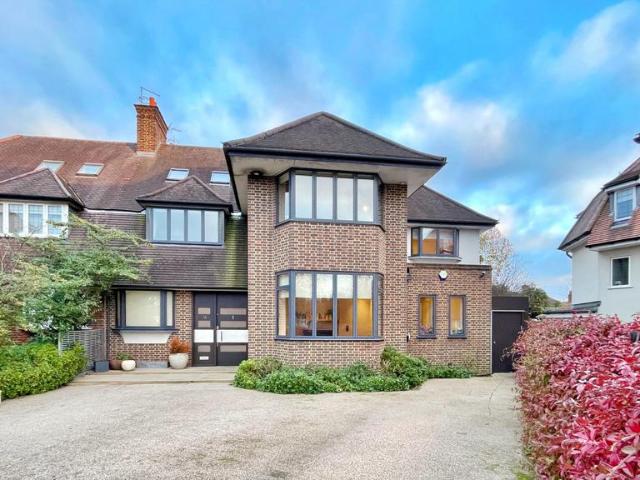 7 bedroom semi detached house for sale