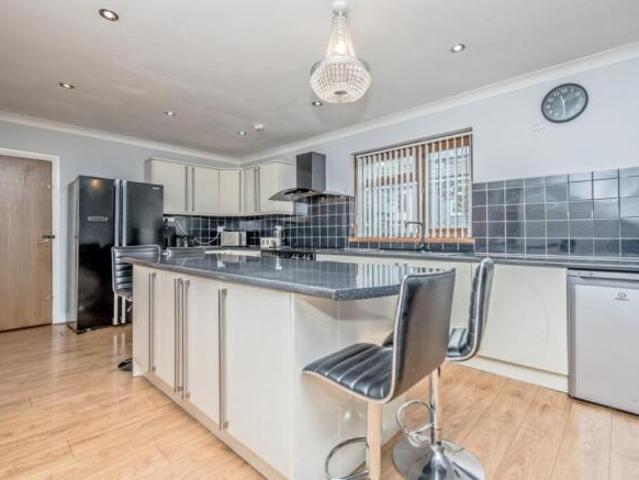 7 bedroom semi detached house for sale in Busfield Street, East Bowling, Bradford, West Yorkshire, BD4