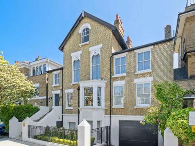 7 Bedroom Semi detached House For Sale In London