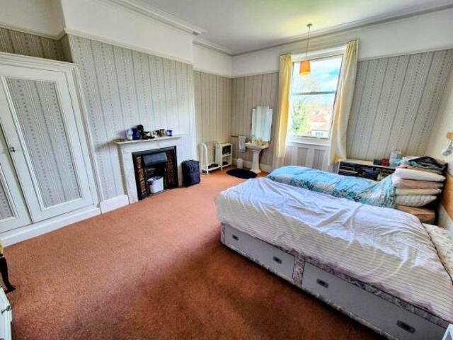7 bedroom semi detached house for sale in Otley Road, Leeds, LS16