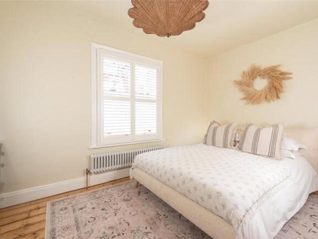 6 bedroom semi detached house for sale in Rothsay Road, Bedford, Bedfordshire, MK40
