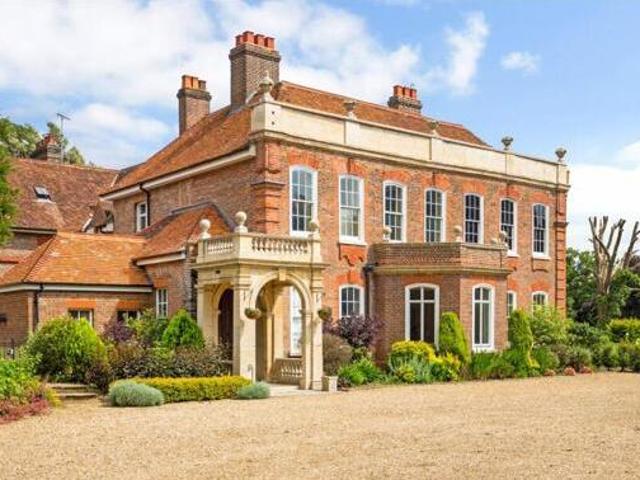 7 Bedroom Semi detached House For Sale In St. Albans, Hertfordshire