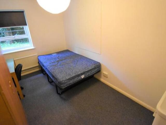 7 bedroom semi detached house for rent in Allcroft Road, Reading, RG1