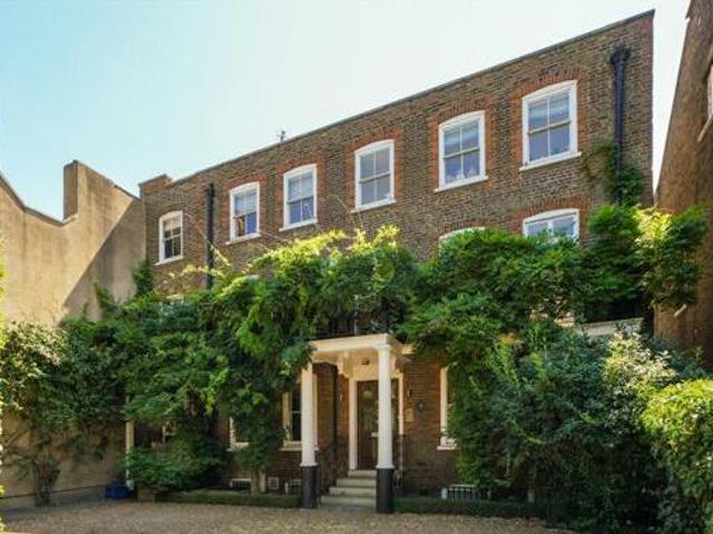 7 Bedroom Semi detached House For Rent In London