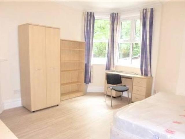 7 bedroom semidetached house for rent in Birchfields Avenue Manchester Greater Manchester M13