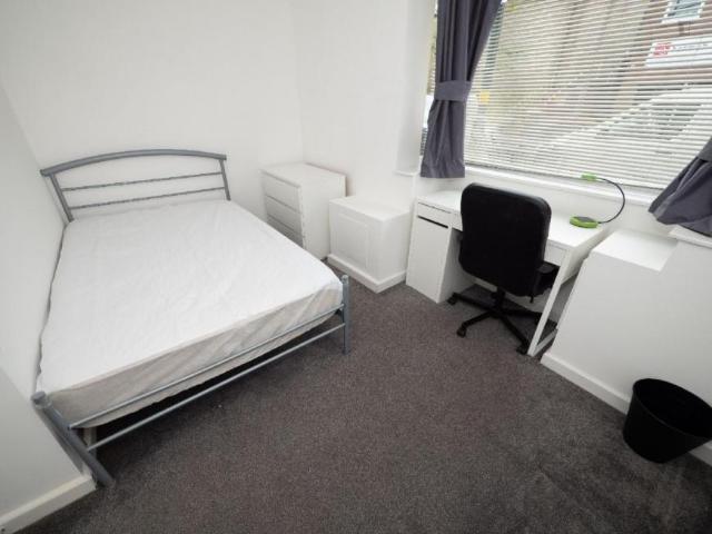 7 Bedroom Shared Living/roommate Birmingham Birmingham LS90563780