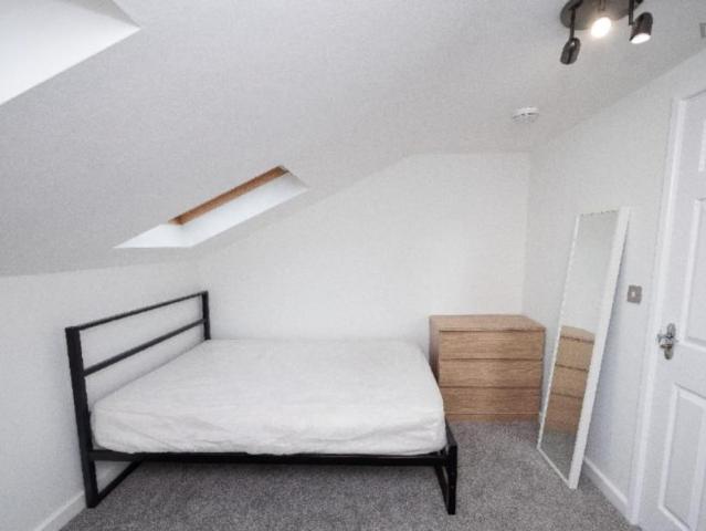 7 Bedroom Shared Living/roommate Birmingham Birmingham LS90563814