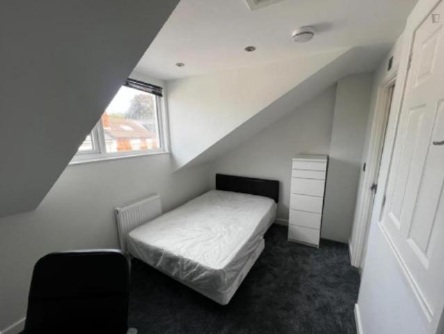 7 Bedroom Shared Living/roommate Birmingham Birmingham LS90563835