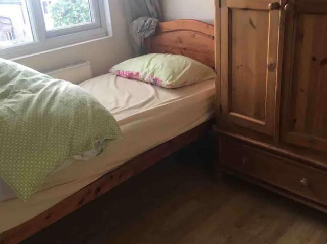 7 Bedroom Shared Living/roommate London London LS101816573