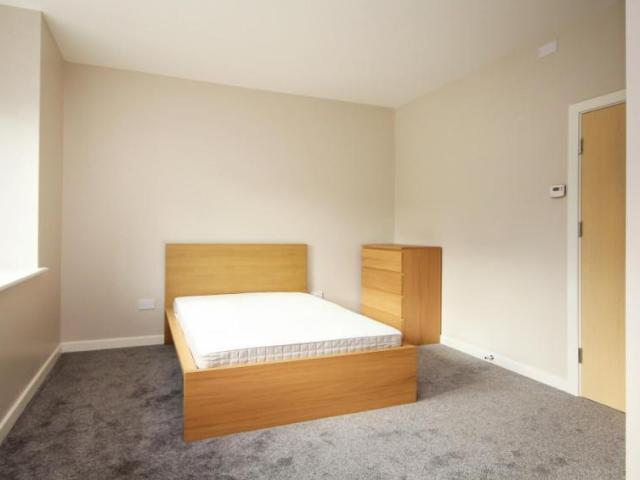 7 Bedroom Shared Living/roommate Sheffield Sheffield LS90560889