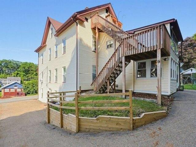 7 bedroom, Spencer MA 01562 105231632