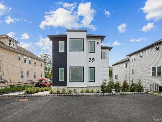 7 bedroom, Spring Valley NY 10977 103619904