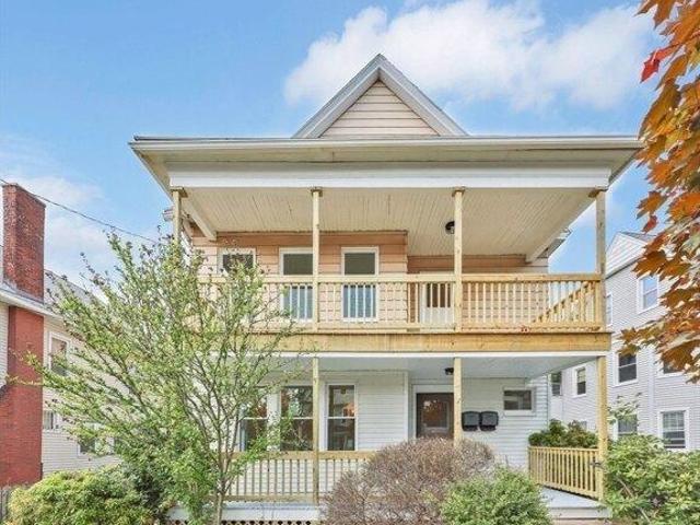 7 bedroom, Springfield MA 01108 104851201