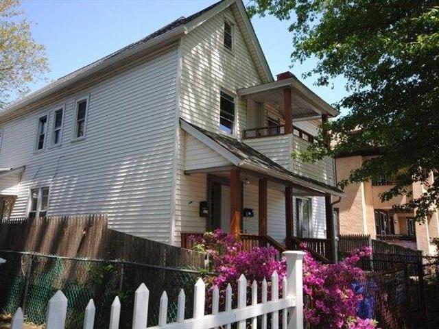 7 bedroom, Springfield MA 01108 102584399