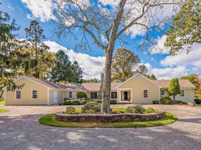 7 bedroom, Stonington CT 06378 104264424