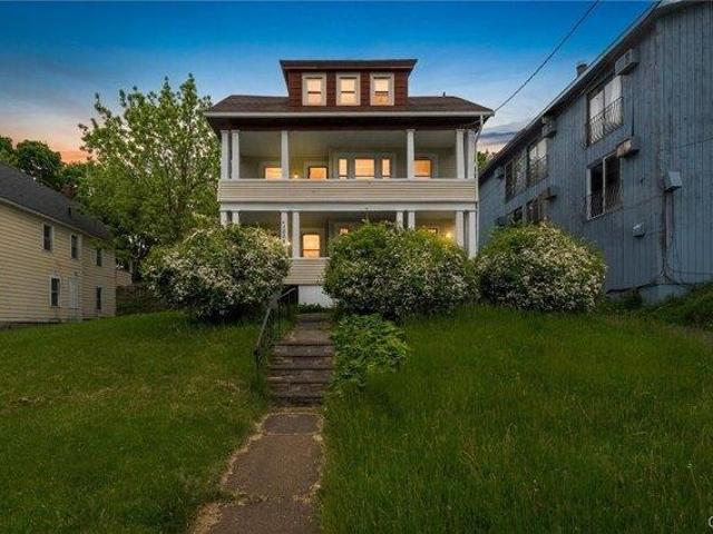 7 bedroom, Syracuse NY 13208 104909692