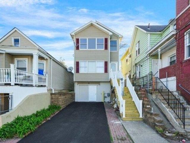 7 bedroom, Paterson NJ 07502 LS102211453