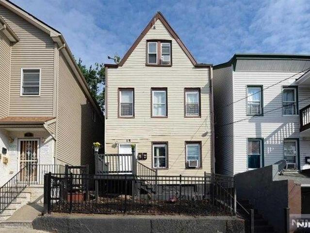 7 bedroom, Paterson NJ 07522 104406469