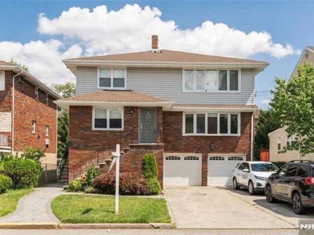 7 bedroom, Palisades Park NJ 07650 104410530