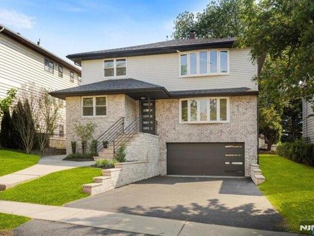 7 bedroom, Palisades Park NJ 07650 104568473