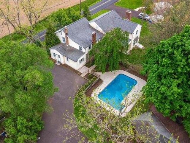 7 bedroom, Perkasie PA 18944 103627982