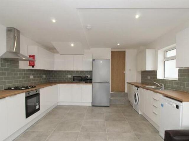 7 Bedroom Private Hall For Rent In Cathays, Cardiff