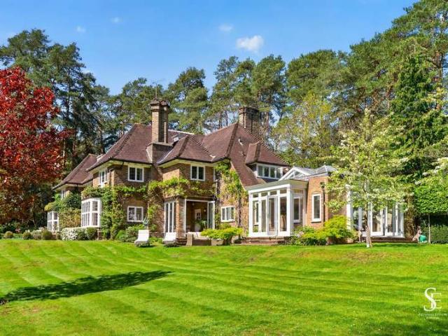 7 Bedroom Property
