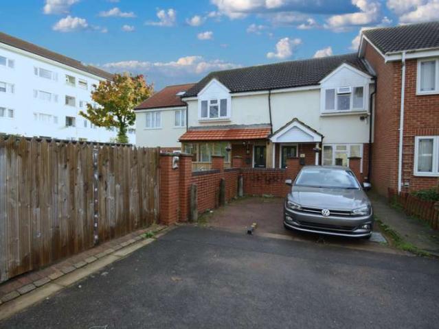7 Bedroom Property