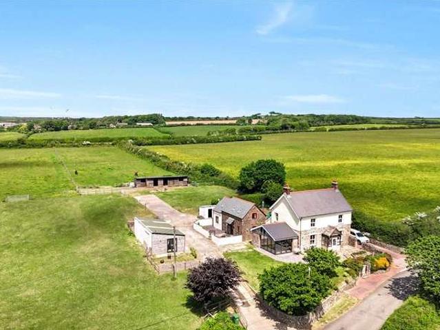 7 Bedroom Property