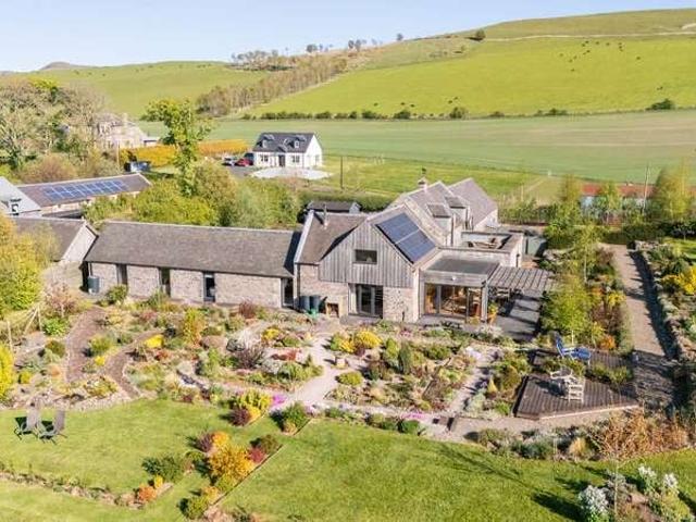 7 Bedroom Property