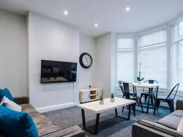 7 Bedroom Property For Rent In Hyde Park