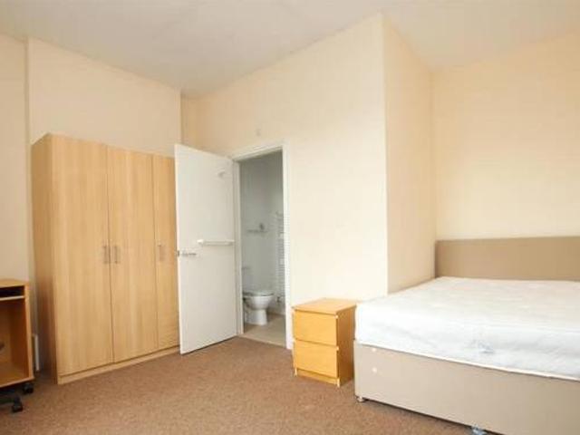 7 bedroom property for rent in Seven Stars Lower Bristol Road Bath BA2