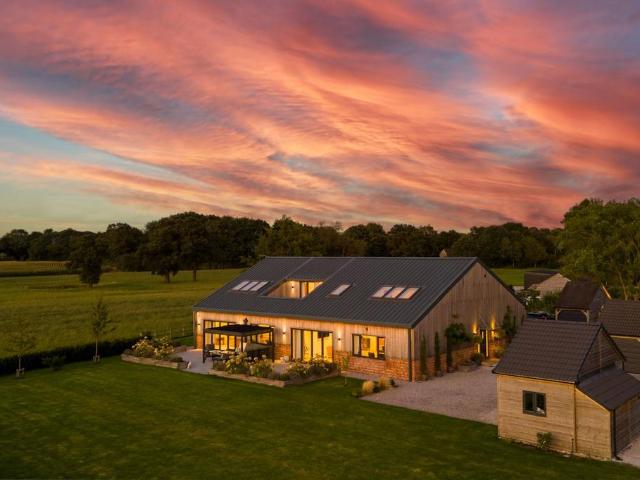 7 bedroom property for sale
