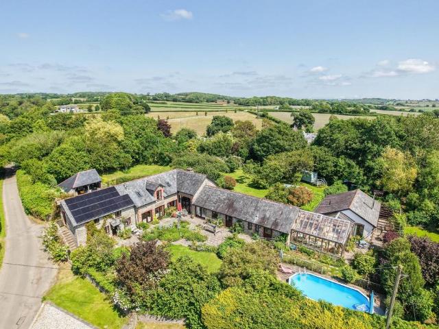 7 bedroom property for sale