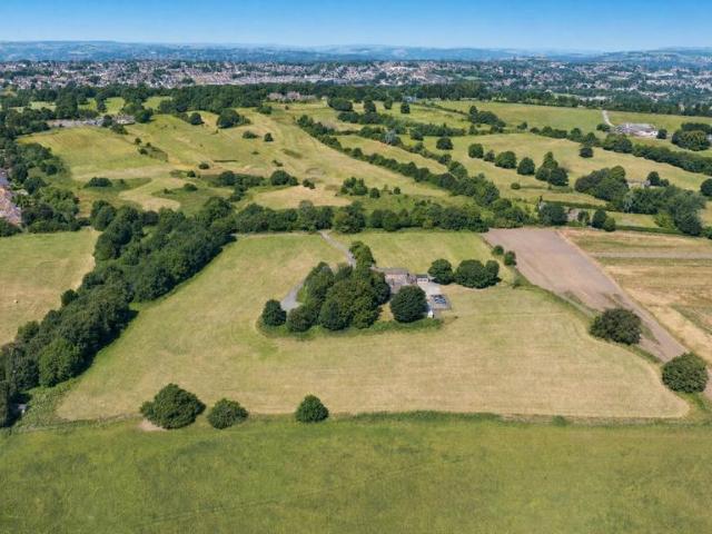 7 bedroom property for sale