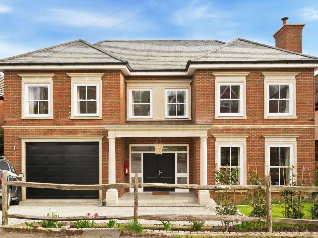 7 bedroom property to let in Links Green Way, Cobham, Surrey, KT11 £13,500 pcm