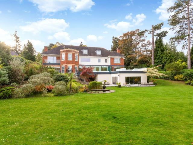 7 bedroom property to let in Queens Drive, Oxshott, Leatherhead, Surrey, KT22 £30,000 pcm