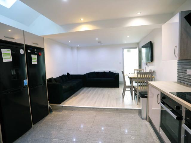 7 bedroom property to let in 101 Heeley Road £945 pw